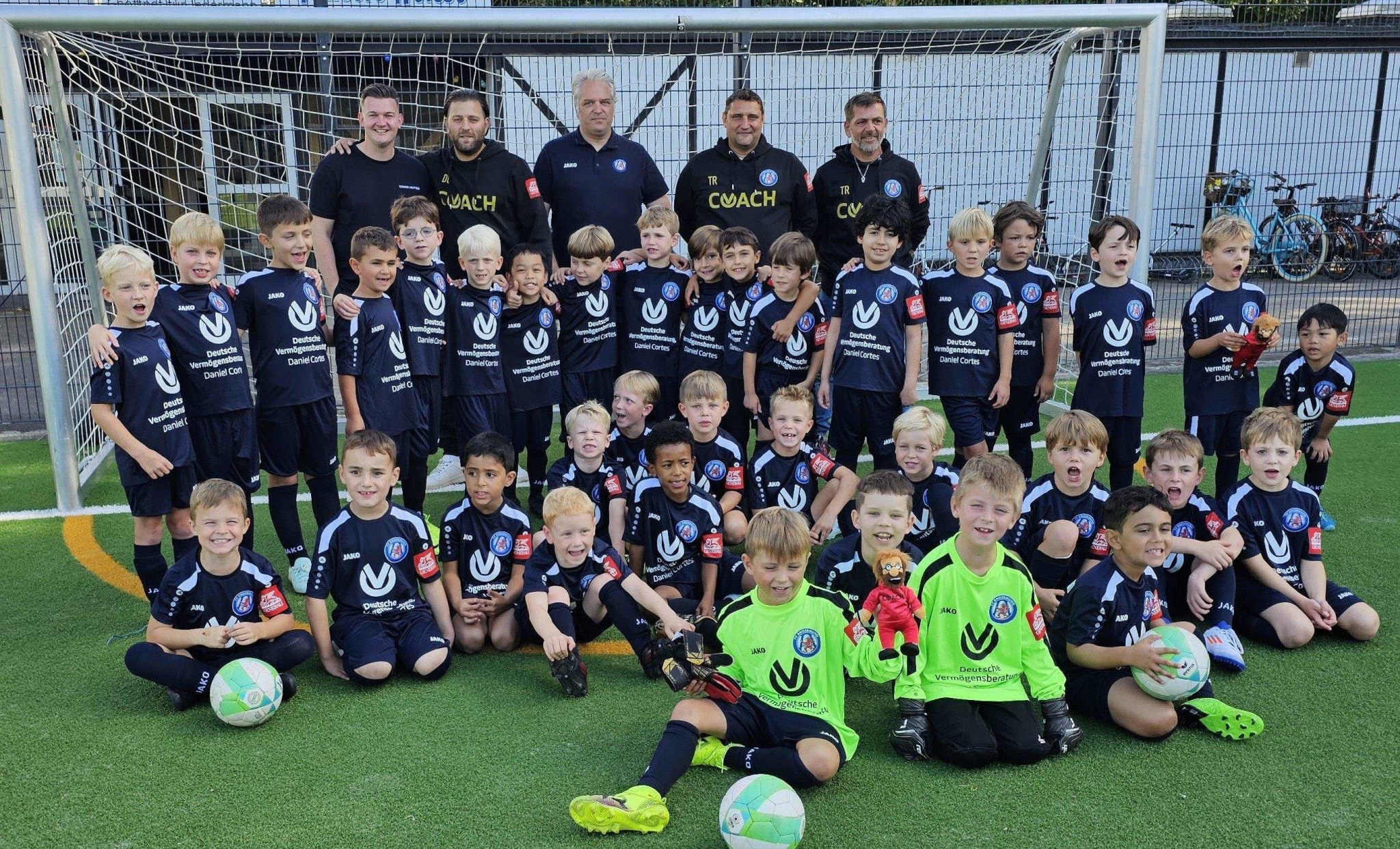 Fußball: Neuer Trikotsponsor für den TVA-Nachwuchs | TV Angermund von ...